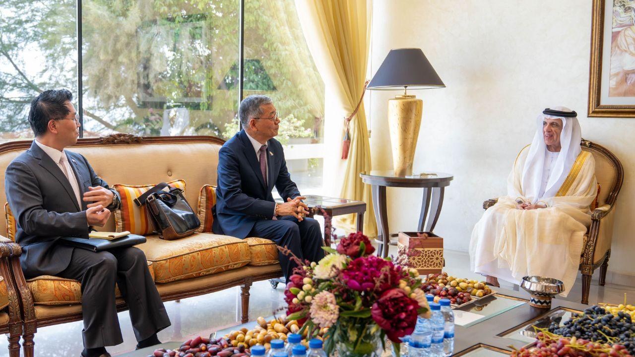 RAK Ruler Bids Farewell to South Korean Ambassador