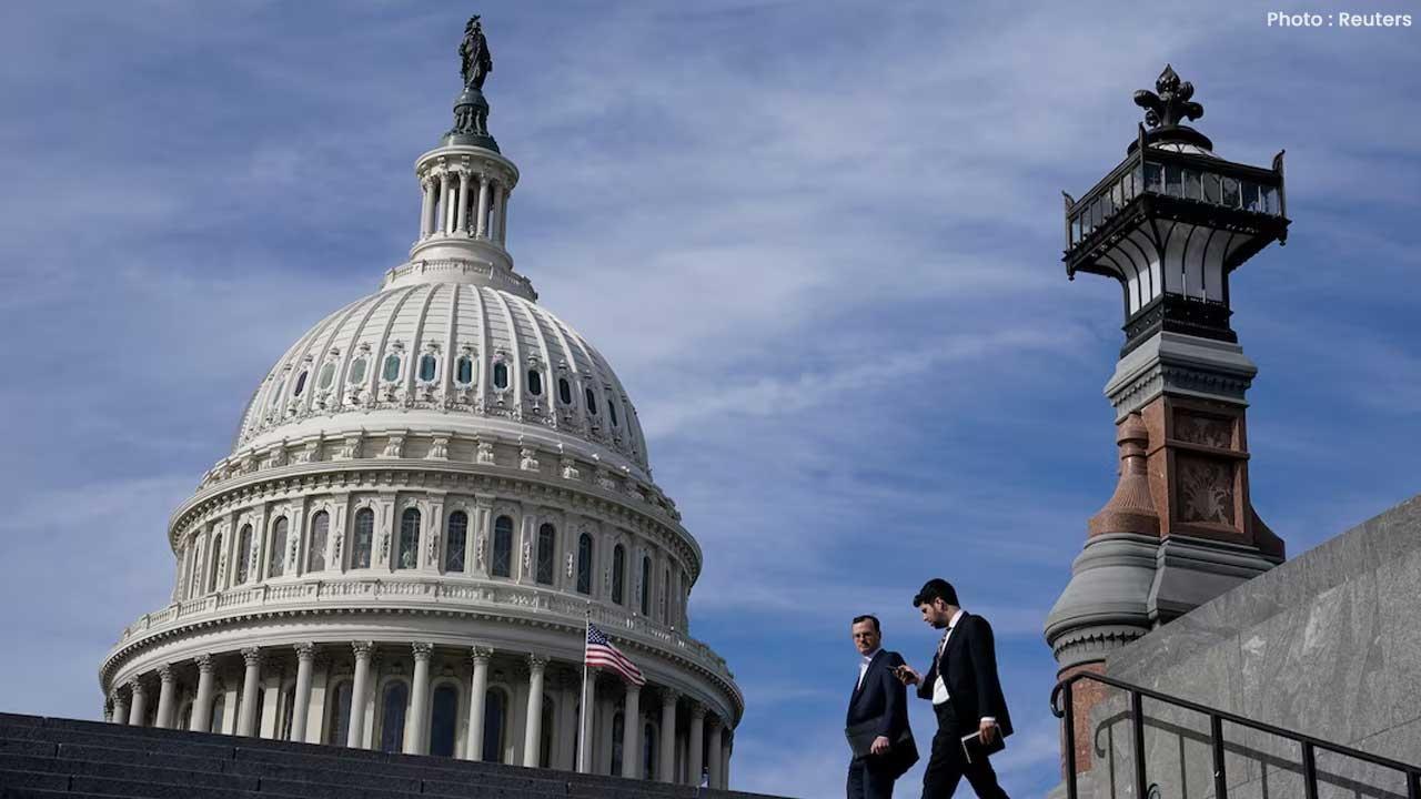 Senate Filibuster Halts Funding, U.S. Shutdown Nears Record Length